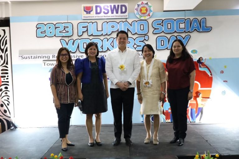 NEWS | UPOU, DSWD sign MOU to upskill social workers – UP Padayon ...